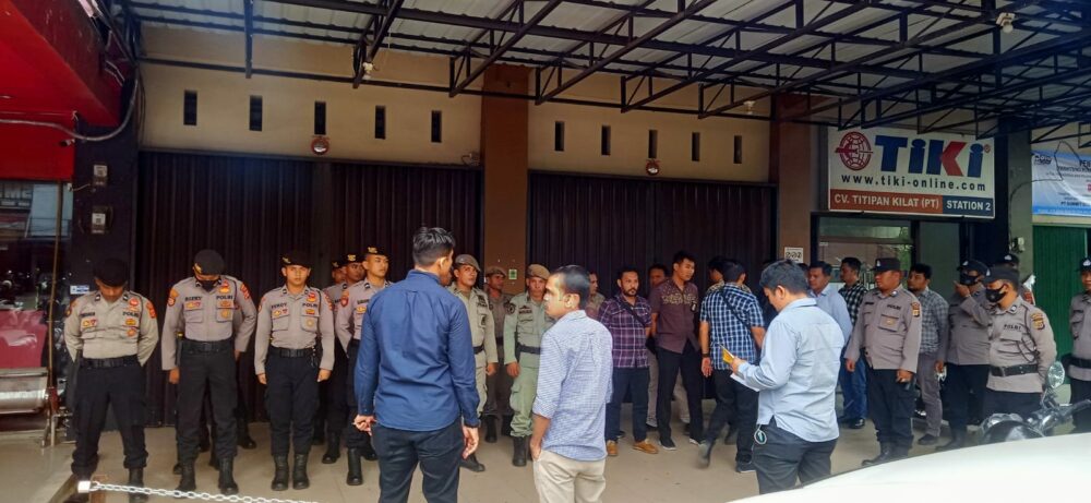 Polisi ‘Kepung’ Kantor Partai Aceh, Jubir PA: Tidak Ada Keterangan ... Polisi ‘Kepung’ Kantor Partai Aceh, Jubir PA: Tidak Ada Keterangan ...